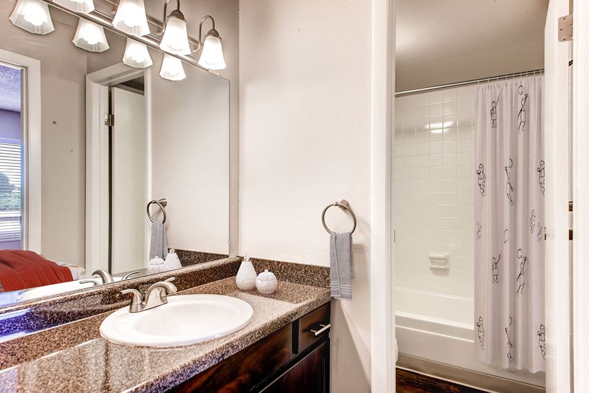 3300 Tamarac Apartments 3300 South Tamarac Drive Denver Co Rentcafe